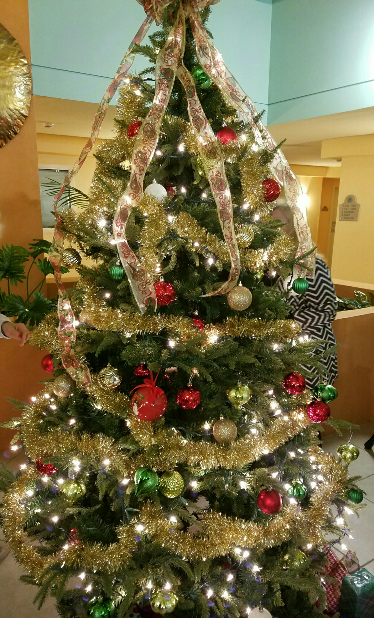 2nd Annual Trim-the-Tree & Recipe Swap Party – Beach and Golf Resort